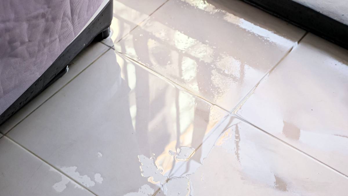 How to prepare for a flood (self & home preparedness tips) | Airtasker AU