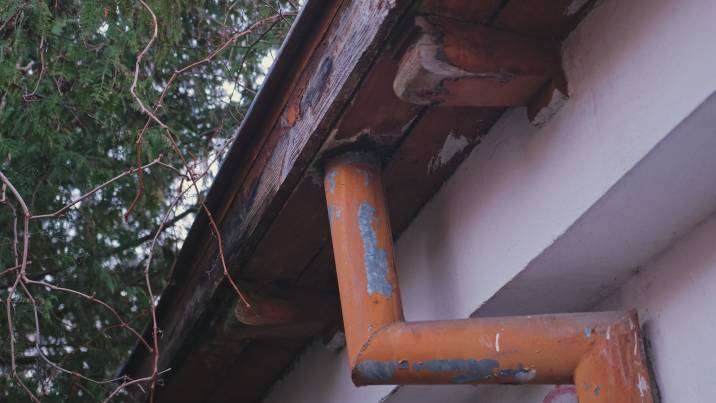 How Much Does a Gutter Repair Cost? | Airtasker AU