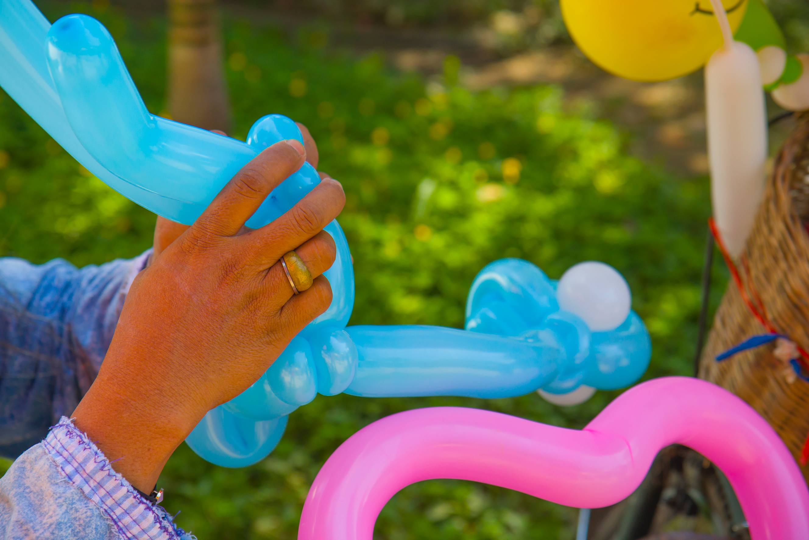 Top 10 Best Rated Balloon Artists near you | Airtasker UK