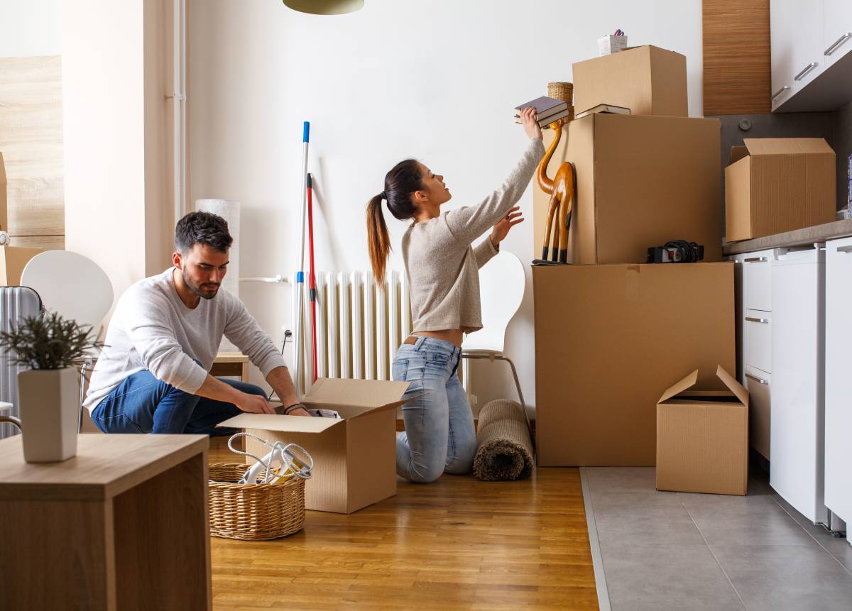 How to Move Out of a Rental Home | Airtasker UK