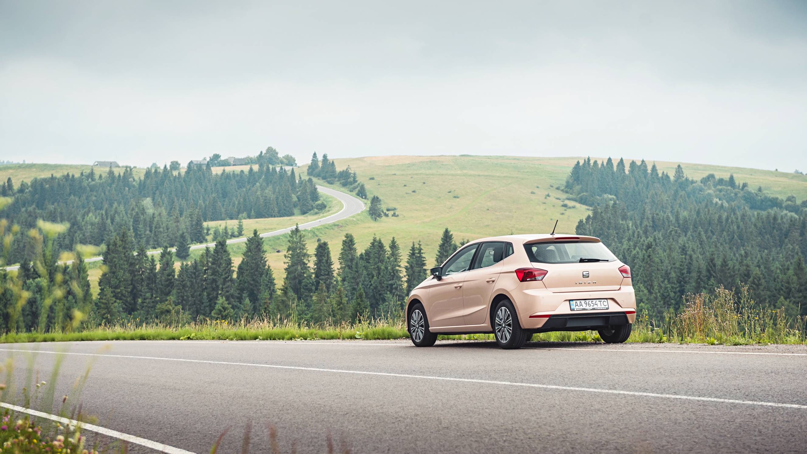 Hatchback vs Saloon: Choosing a Car for Your Lifestyle | Airtasker UK