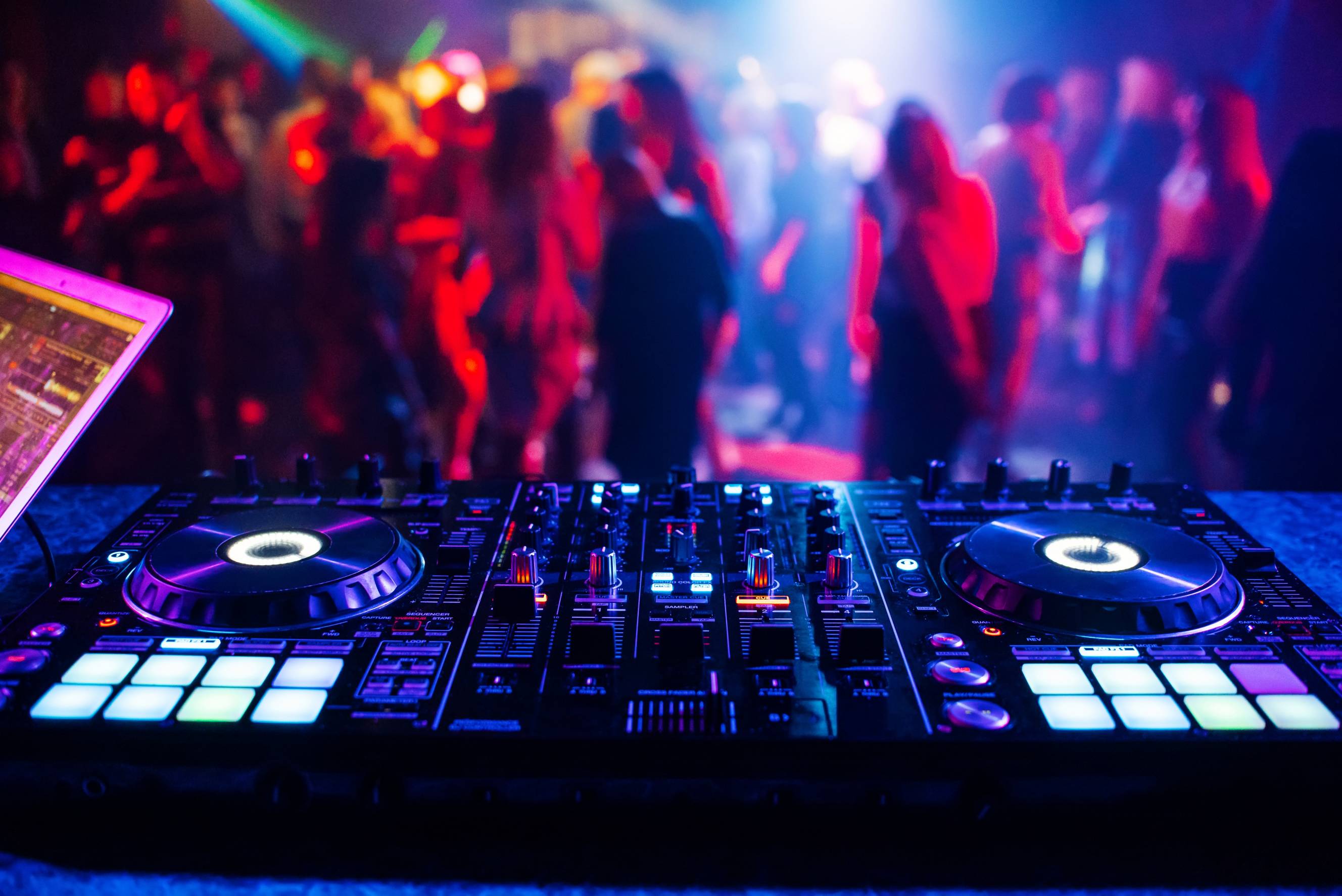 Professional DJs near you | Airtasker UK
