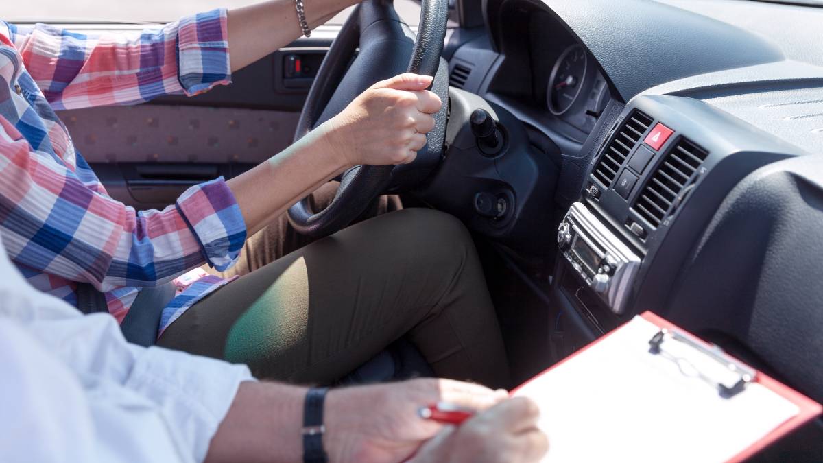 How Much Do Driving Lessons Cost in the US? [2025 Data] | Airtasker US