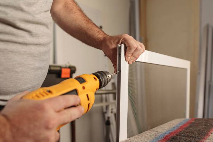 How to Install a Window Screen | Airtasker US