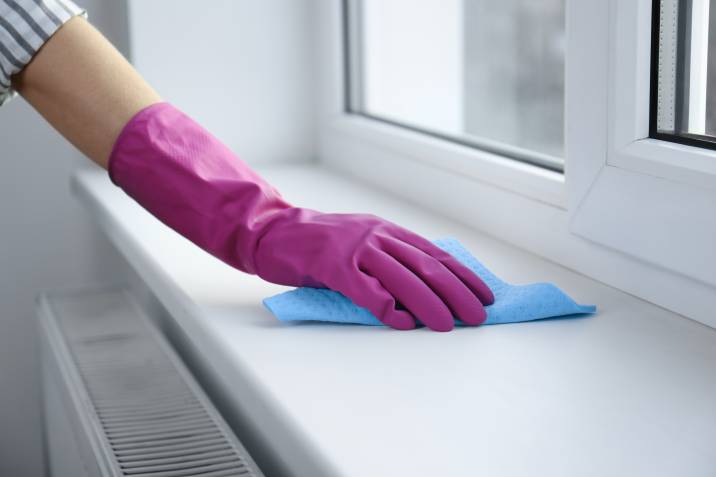 How to Clean Window Sills and Window Tracks | Airtasker US