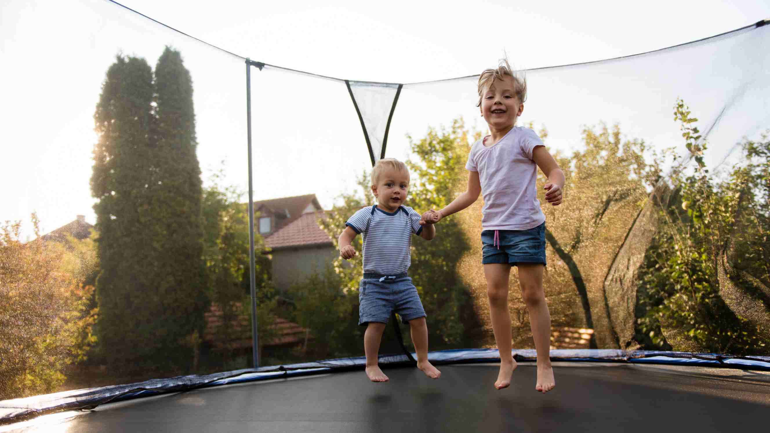 Rectangle vs. Round Trampoline: Which Shape Is More Ideal? | Airtasker US