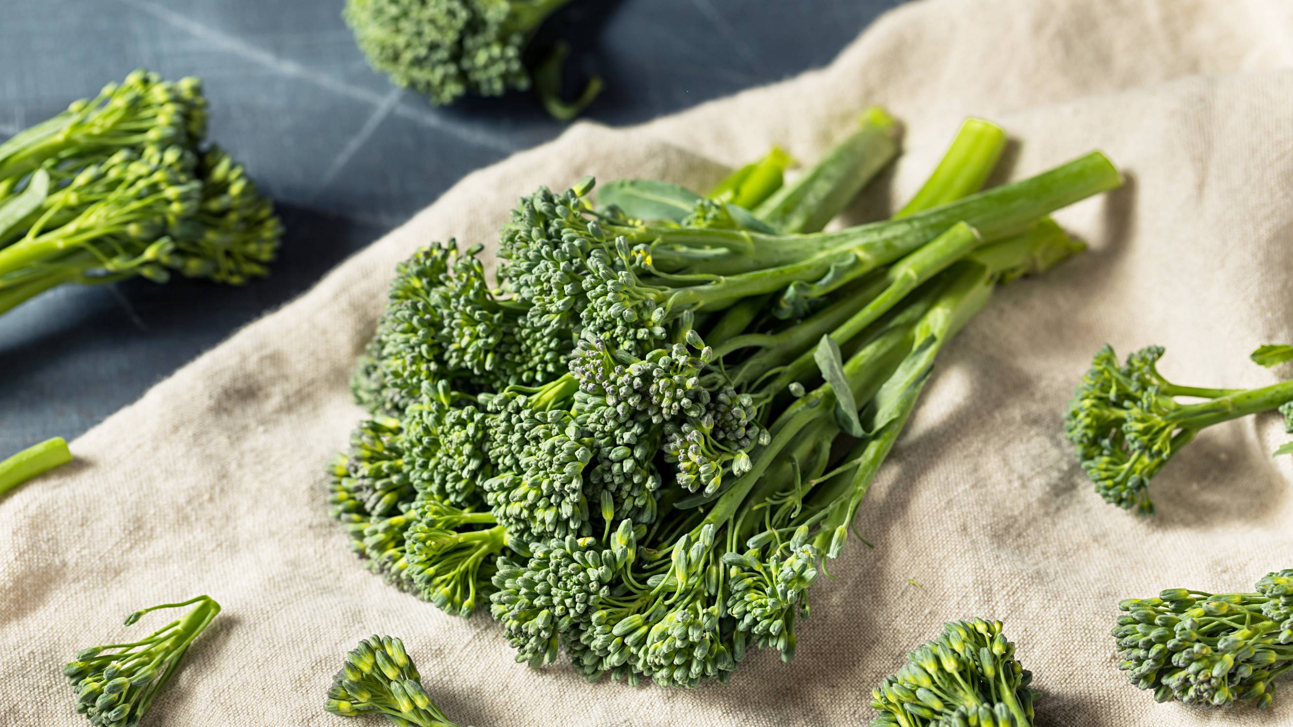 Broccoli vs. Broccolini: What Are Their Key Differences? | Airtasker US